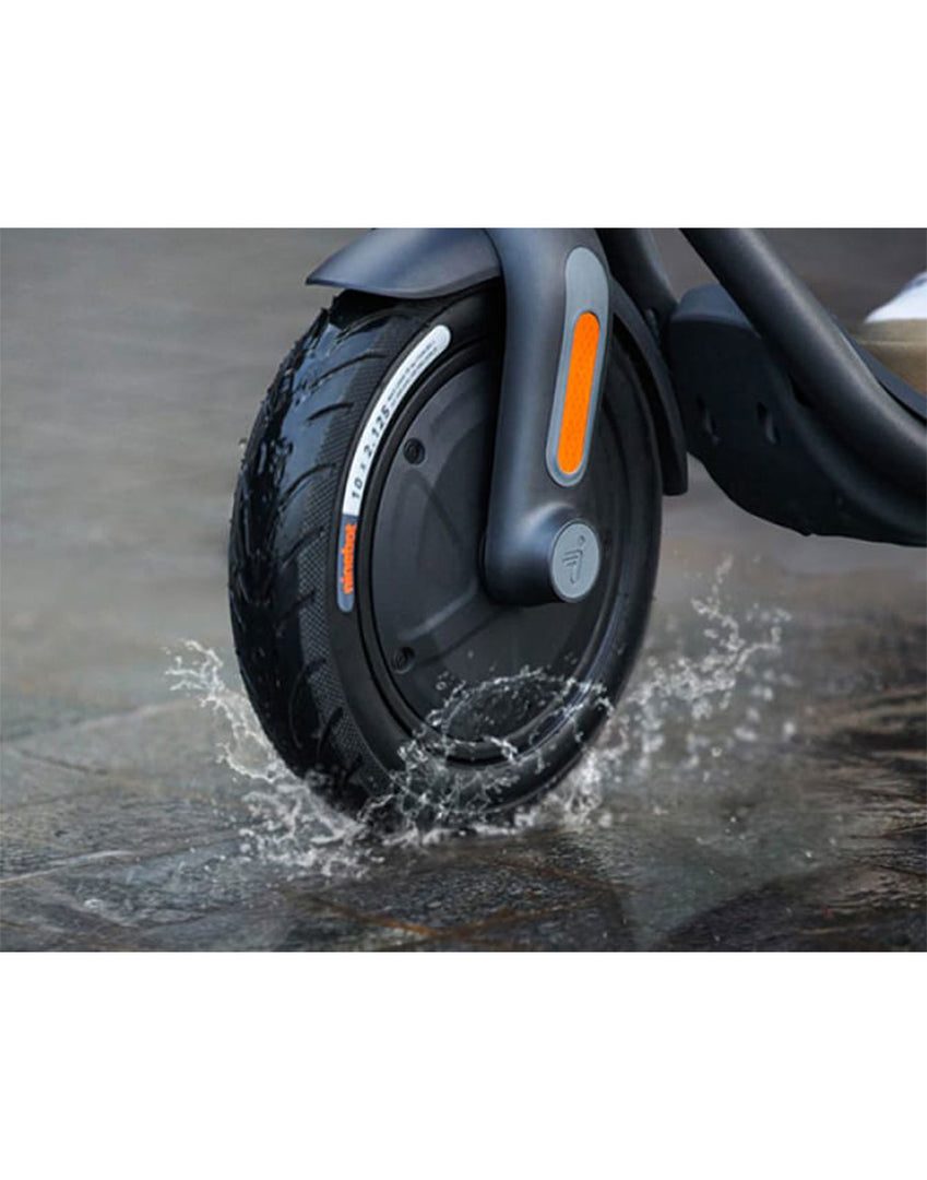 Segway Ninebot Kickscooter F25 Portable Electric Scooter - TechCrazy